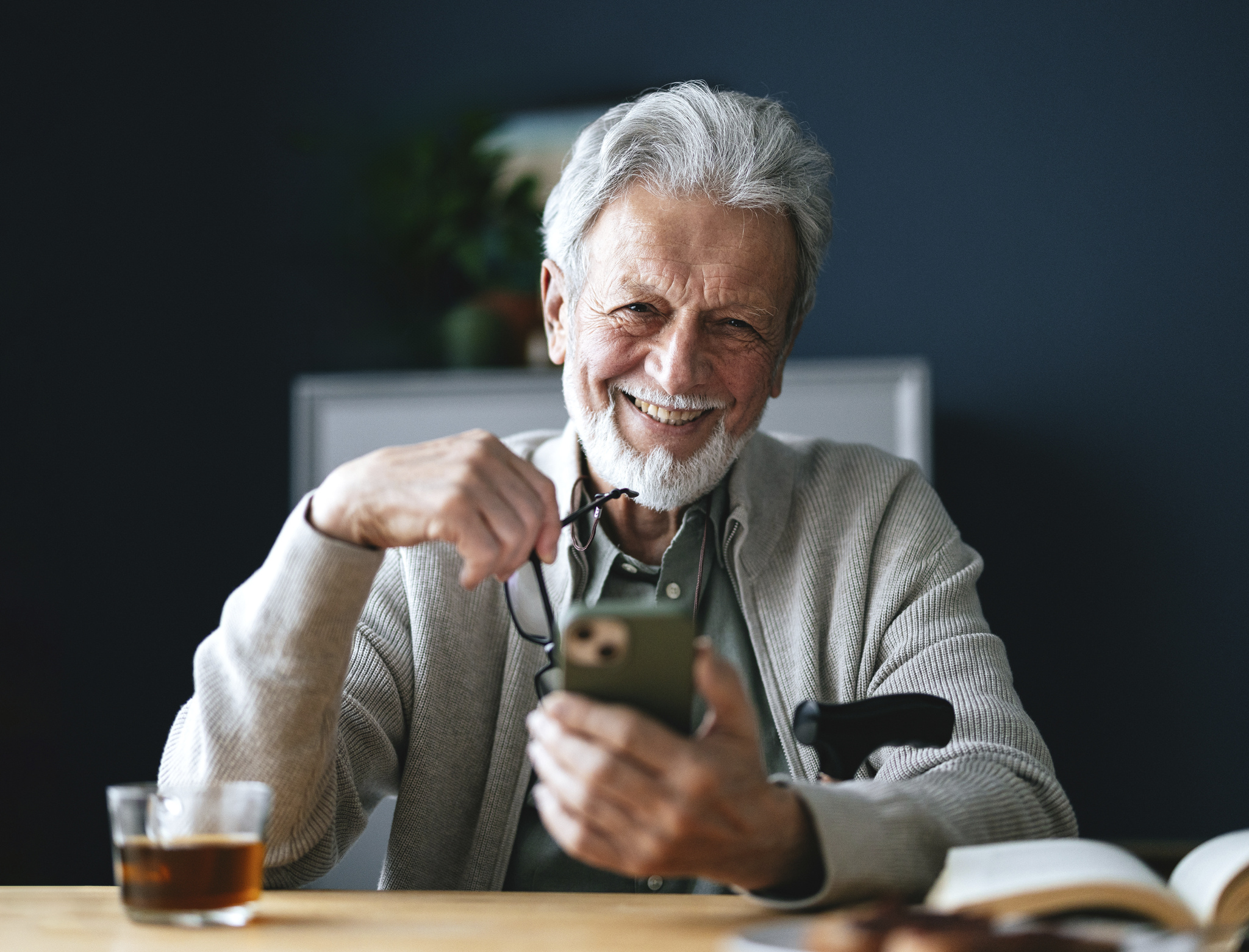 What types of contracts do senior living communities offer? - Rogue ...